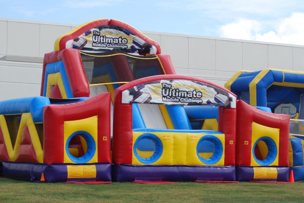 Ultimate Challenge Obstacle Course | Perth Bouncy Castle Hire: Your ...