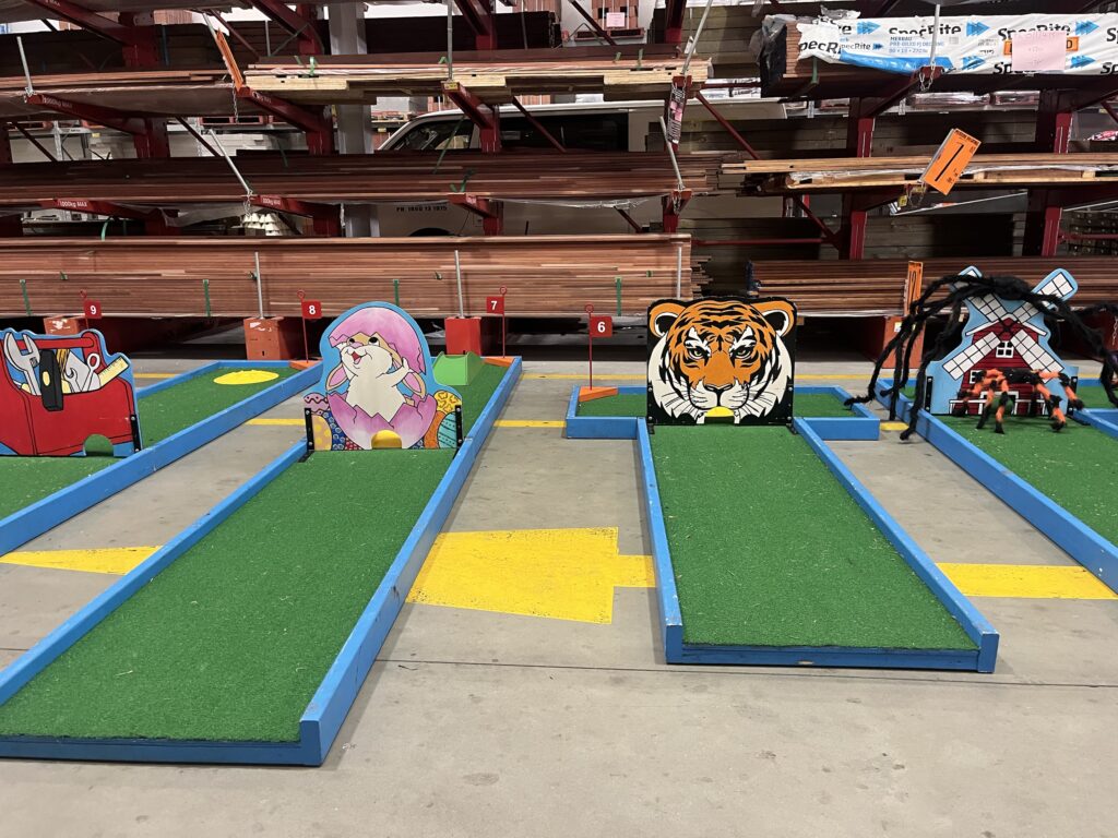 Blue Mobile Mini Golf Hire – 9 Hole | Perth Bouncy Castle Hire: Your ...