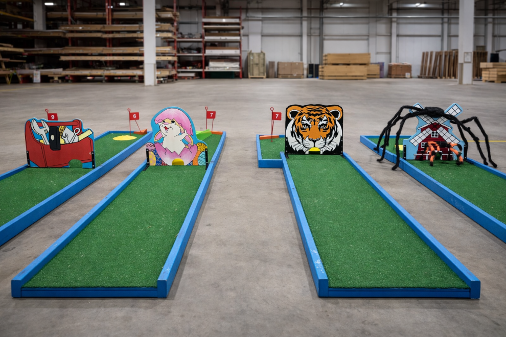 Mini Golf Hire Perth | Mobile Putt Putt for Events